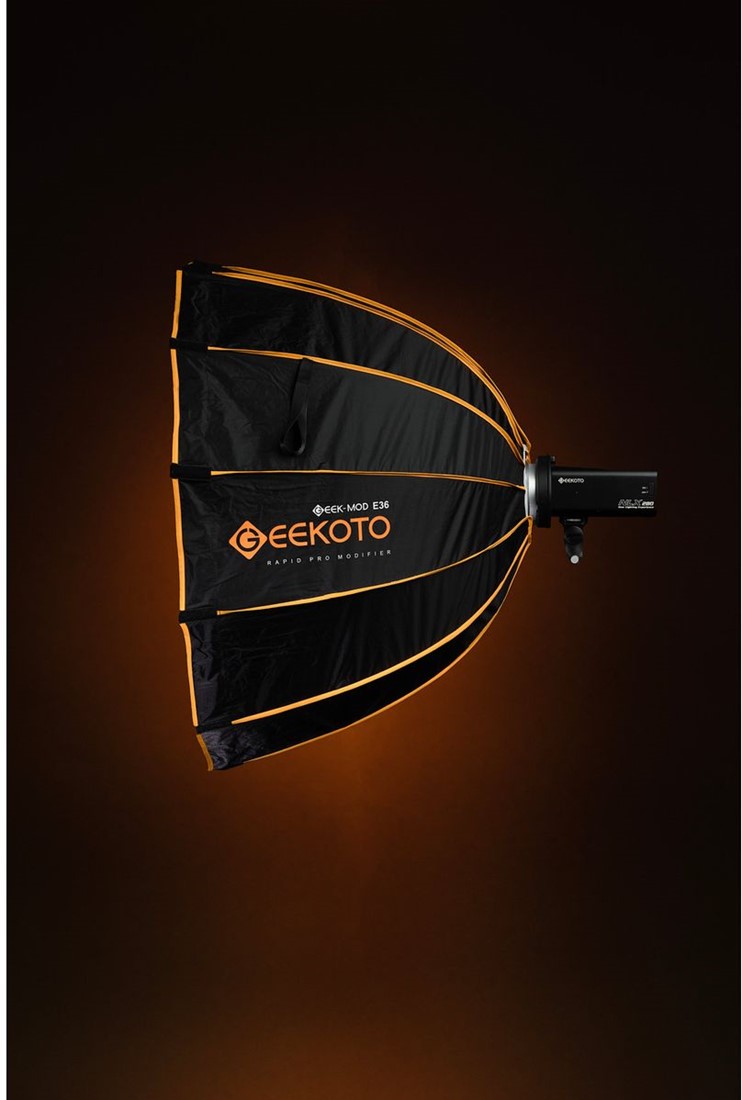 Geekoto Quick-Folding Octagon Softbox 36 Wide Bowen Mount. Foto de Vakman